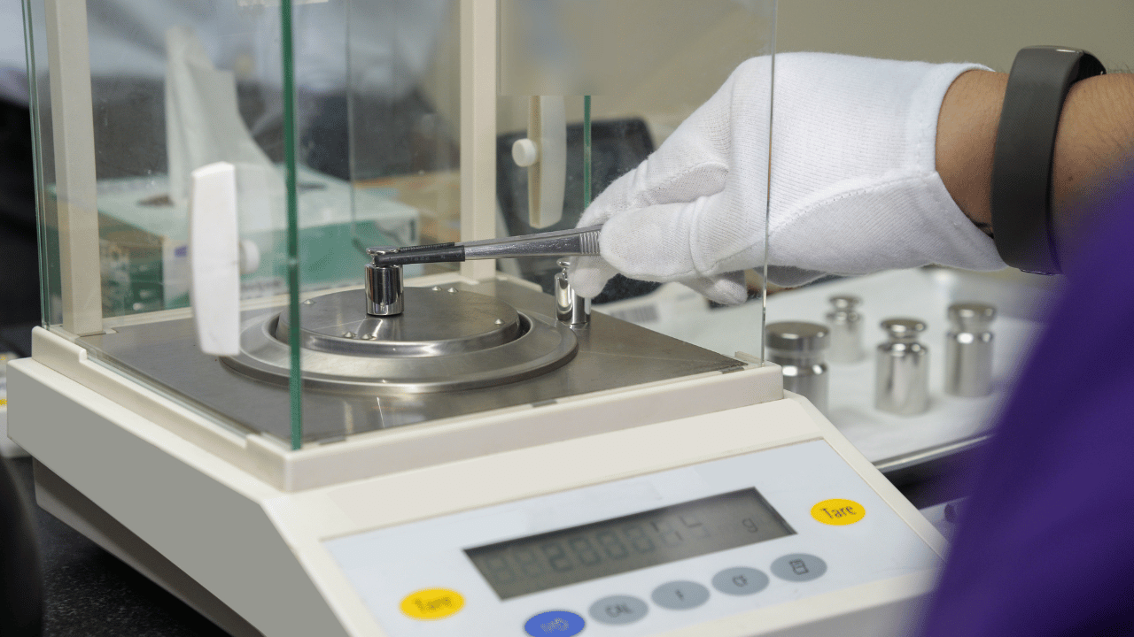 Analytical Balance Guide: Complete Laboratory Weighing Manual